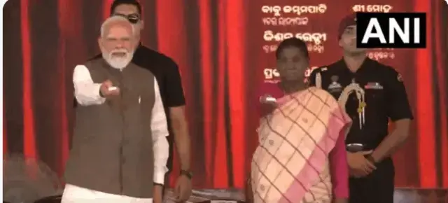 President Murmu, PM Modi Launch Projects Worth Over Rs 47600 Cr In ...