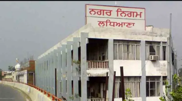 Akali councillor slaps civic engineer inside Ludhiana MC office, sparks ...