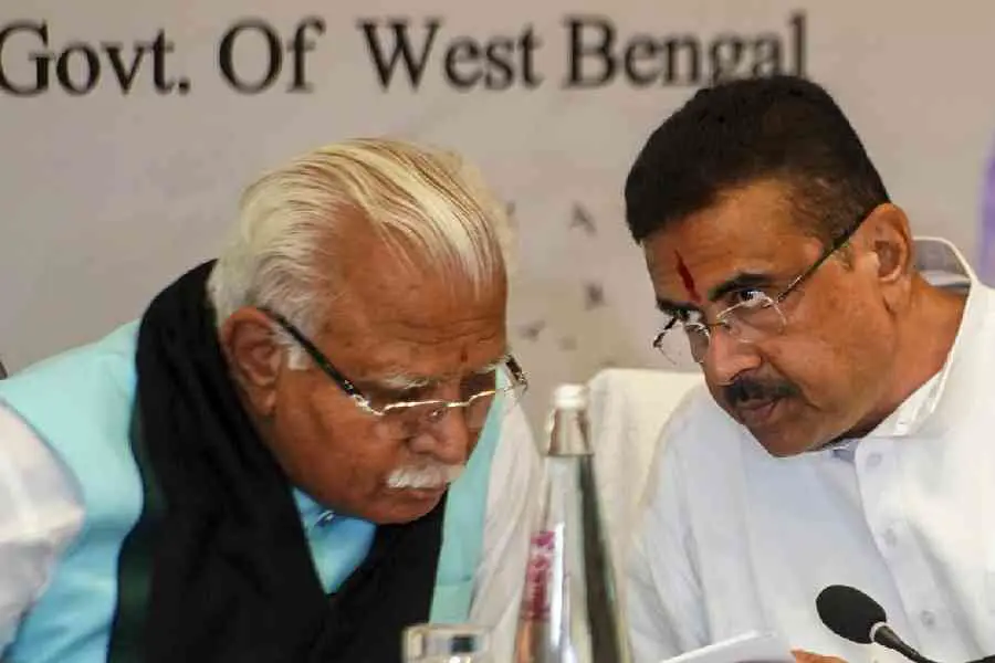 See garbage, alert officials: Bengal launches Swachha app, 10 ...
