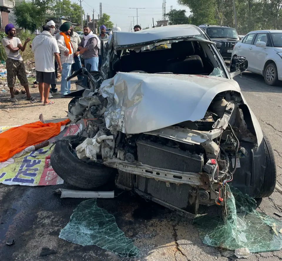 Woman dead as tipper, car collide; husband, 2 daugters injured in Tarn ...