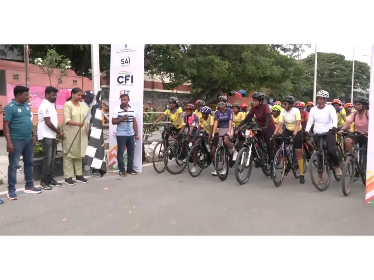 Over 150 women compete in Asmita Khelo India Cycling League in Chennai ...