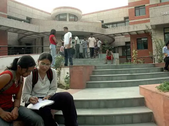 IIT Kanpur Hires Teen Who Exposed CBSE OSM Flaws, Offers Cybersecurity ...