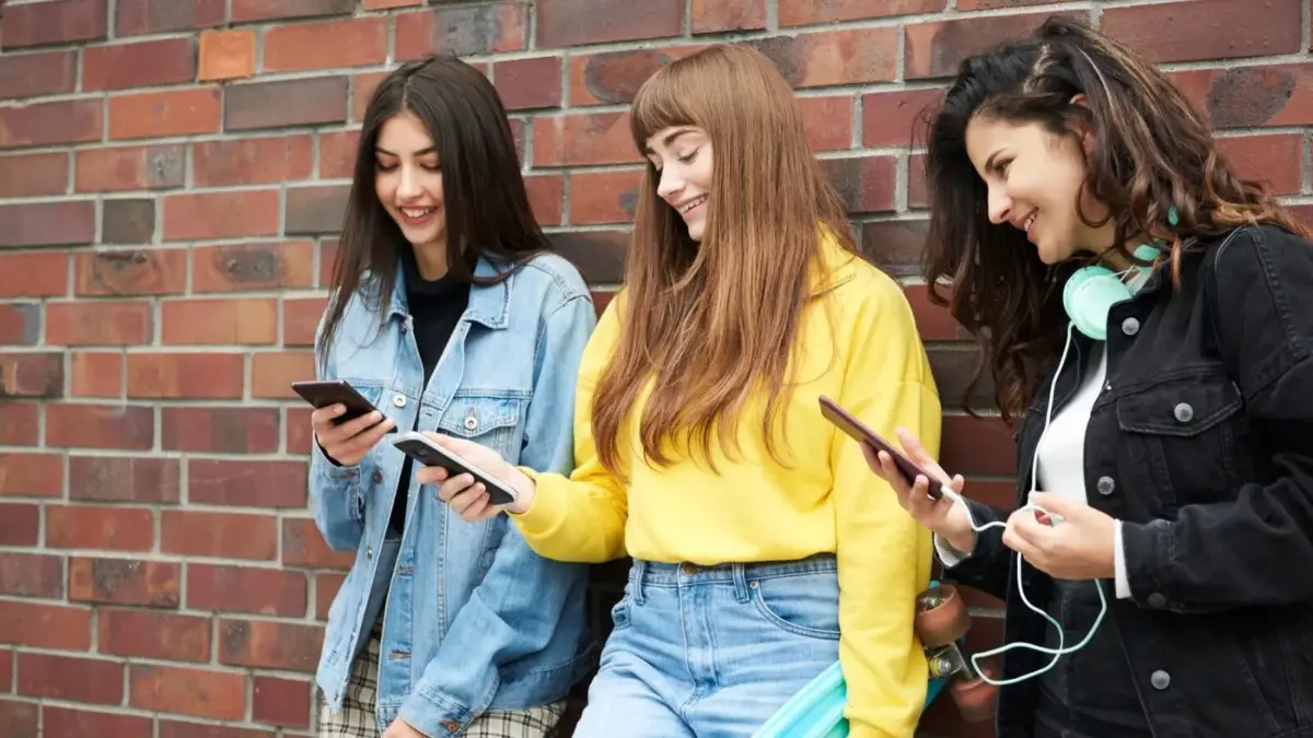 Why Gen Z Spends Differently Than Previous Generations | Dailyhunt