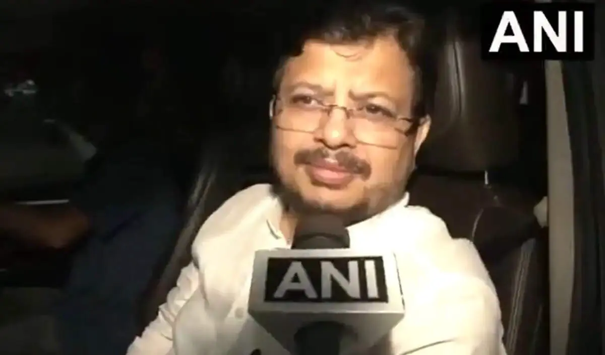 TMC Leader Claims Support of 64 MLAs, Denies Merger with Congress ...