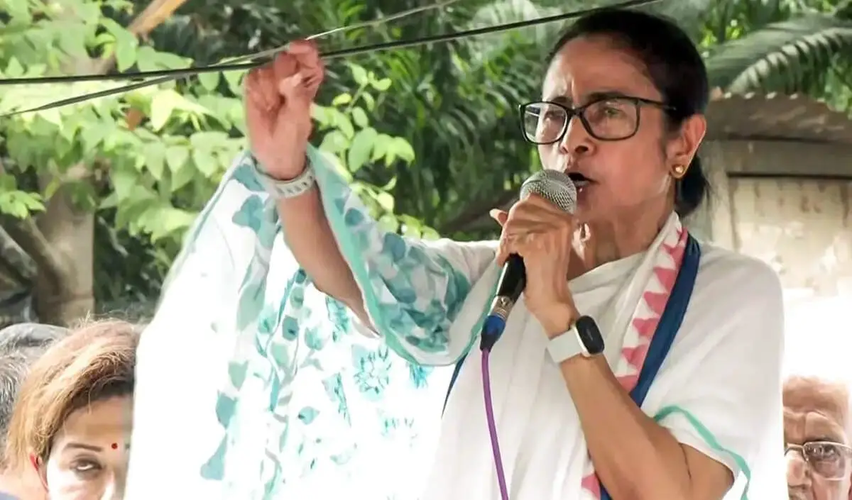 TMC Faces Internal Turmoil as Rebel MPs Prepare to Split | Dailyhunt