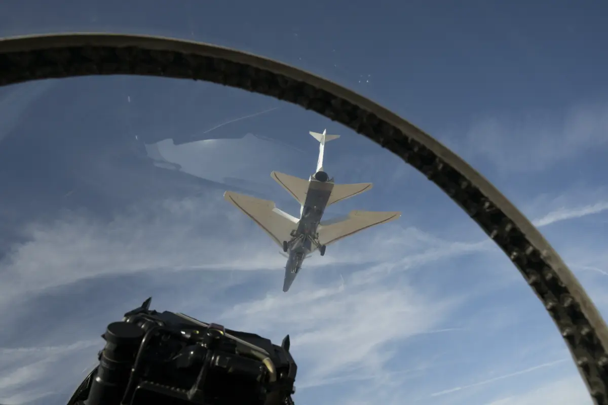 Watch NASAs new experimental jet break the sound barrier for the first ...