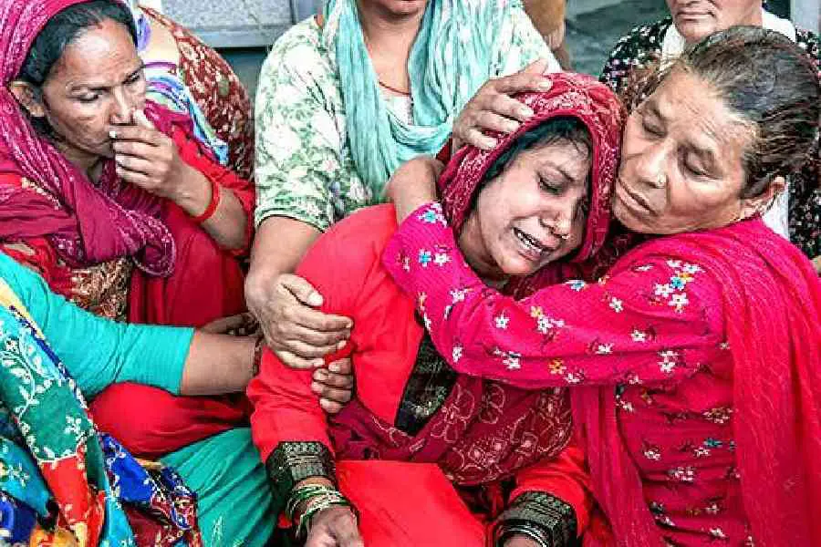 Call for 'UP-like' encounter after BJP functionary's murder in ...