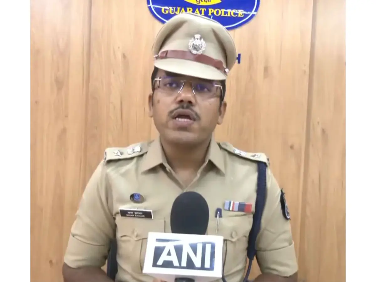 Gujarat Police dismantle cyber fraud network with Rs 44 crore ...