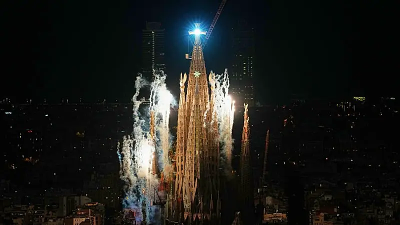 Spain: Pope Leo XIV blesses new Sagrada Familia tower, now world's ...