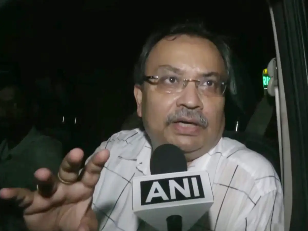 "Betrayal of each and every voter": Kunal Ghosh targets rebel TMC MPs ...