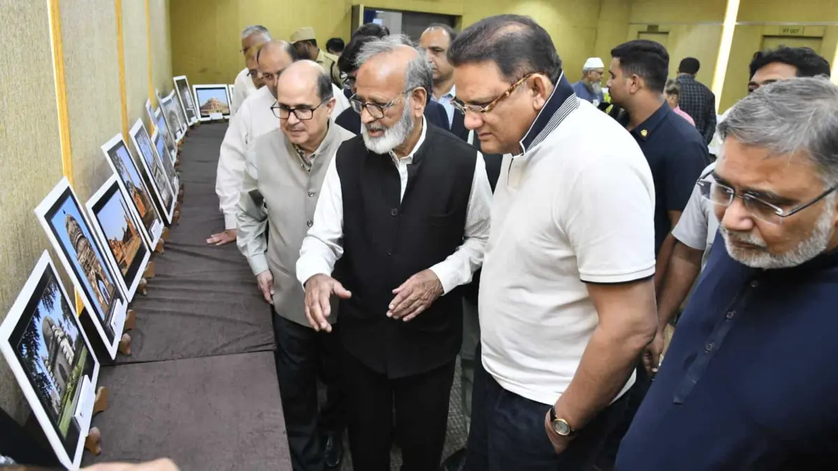 Where lens meets letter: Hyderabad exhibition bridges art forms | Dailyhunt