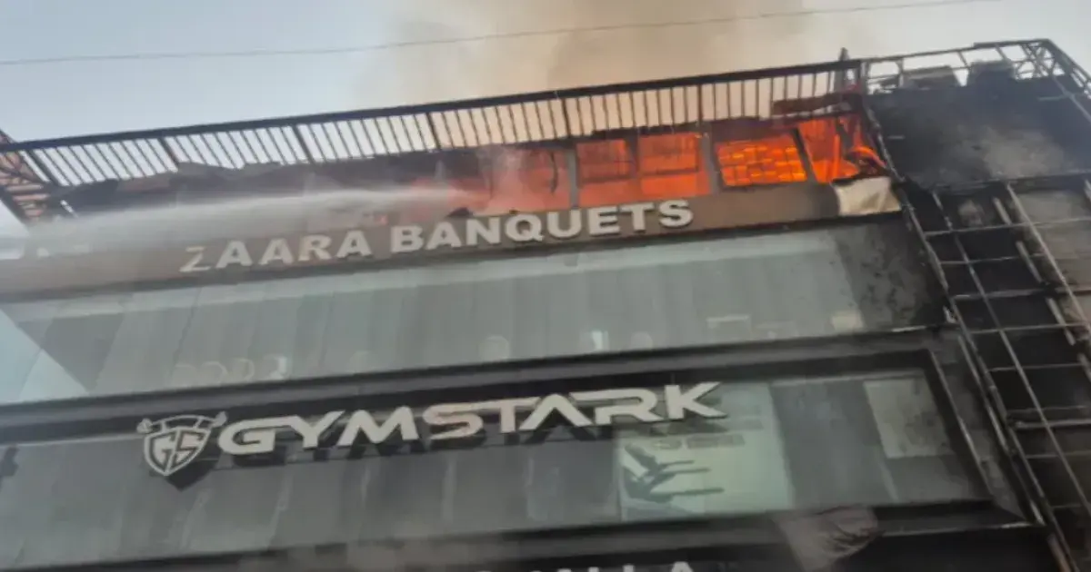 Delhi Restaurant Fire: Firefighters Rescue 75-Year-Old Woman Amid Gas ...