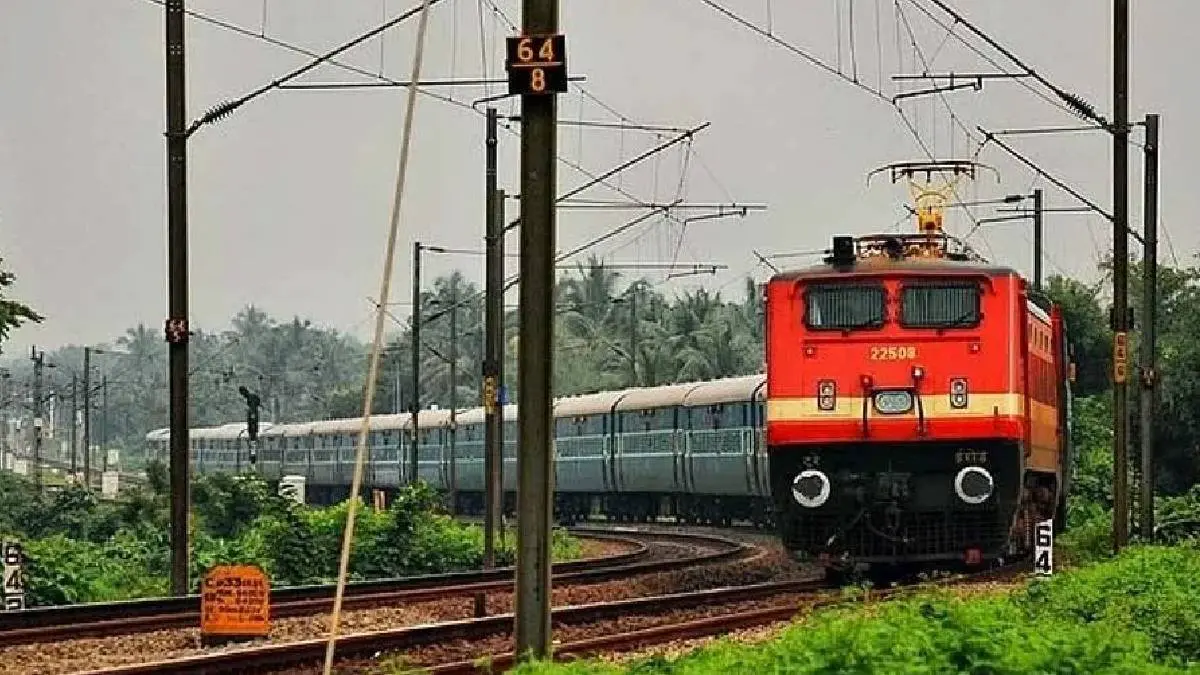 পুরনো টিকিট ব্যবস্থায় বদল, আগস্টে আসছে রেলের নতুন বুকিং-সংরক্ষণ ...