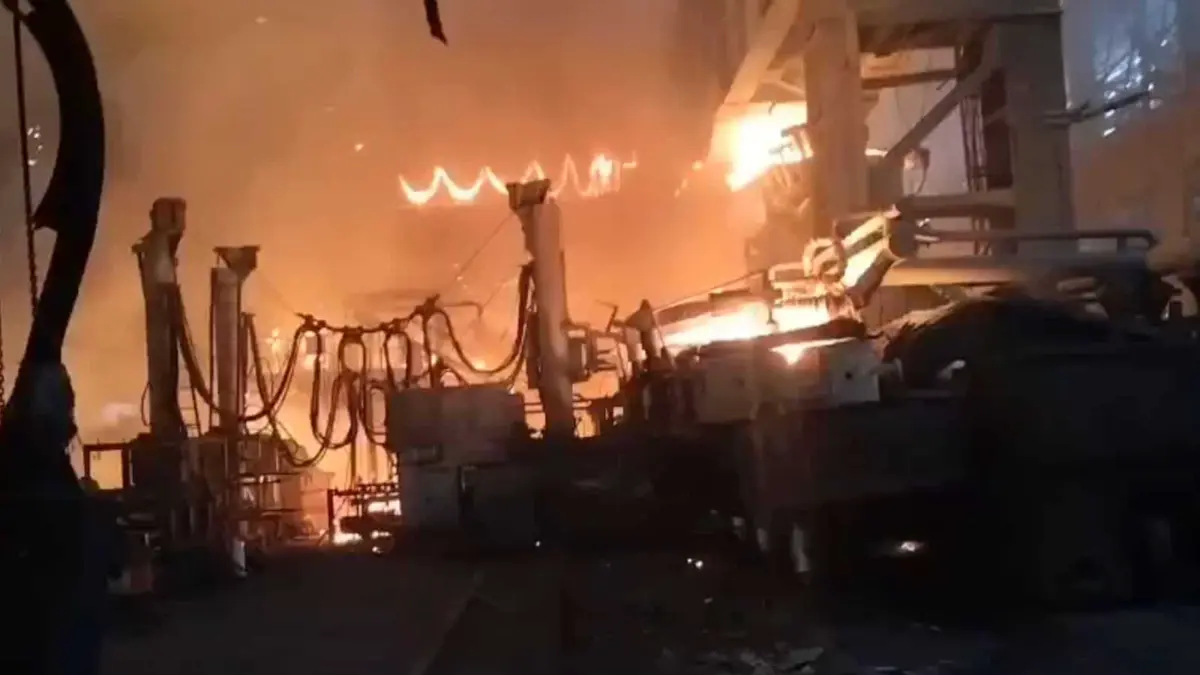 At least 8 killed in Vizag Steel Plant as molten iron spills | Dailyhunt