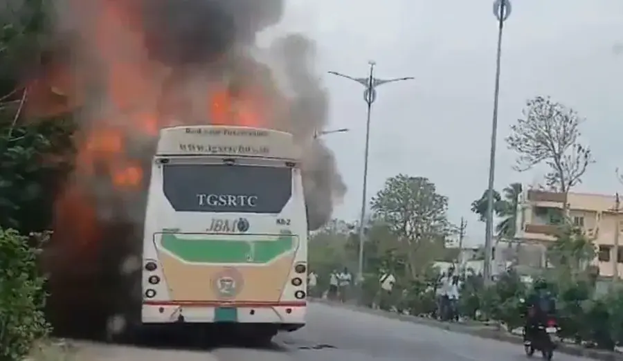 Telangana RTC electric bus catches fire near Karimnagar, 41 passengers ...