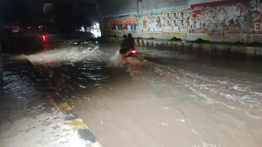 Monsoon woes: Hyderabad man, teen daughter electrocuted; road, air ...