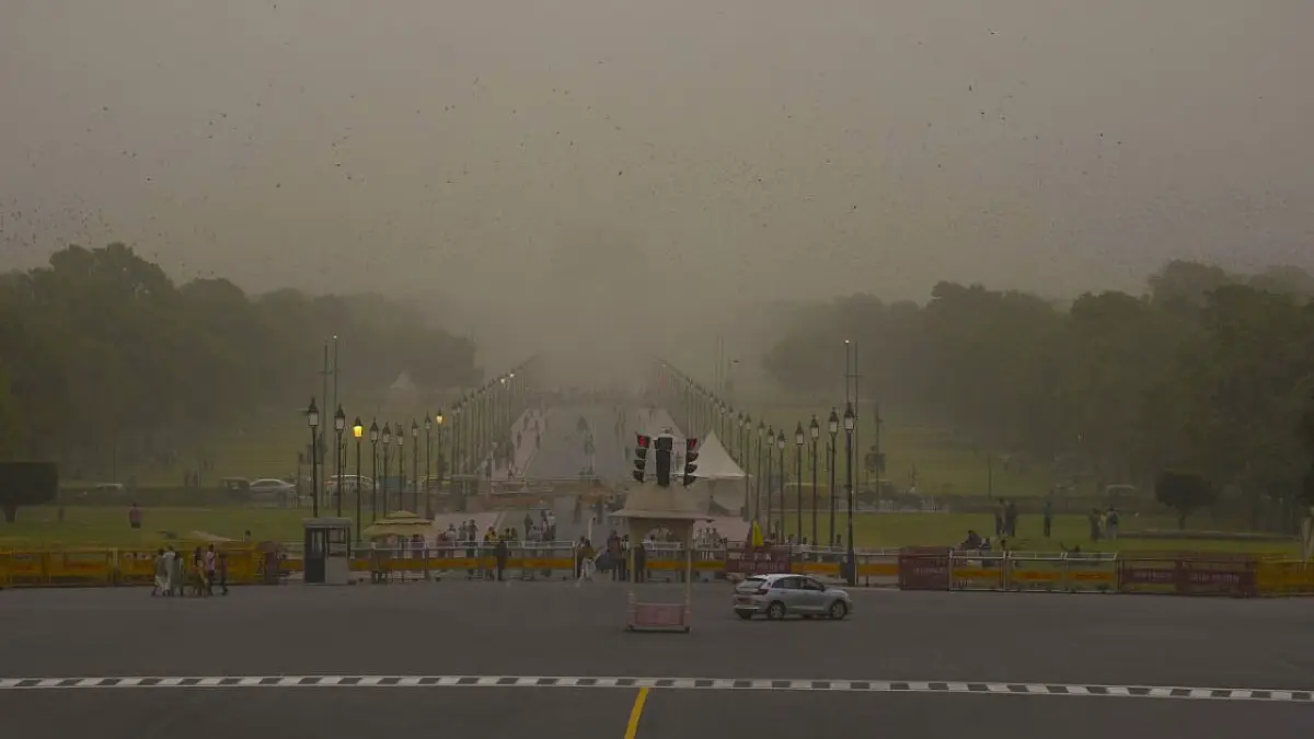 Weather Alert: Massive dust storms hit Delhi as IMD issues red, orange ...