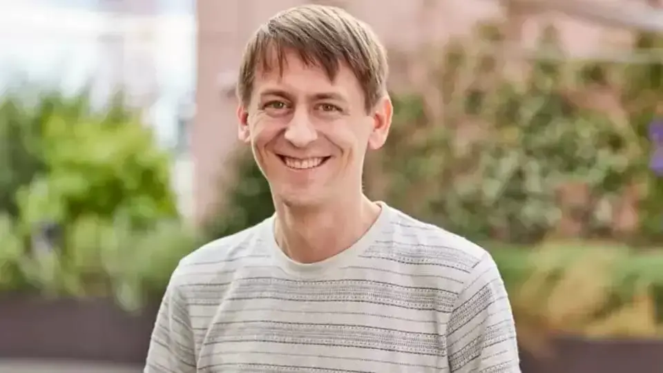 Google DeepMind loses Nobel laureate John Jumper to Anthropic, its ...