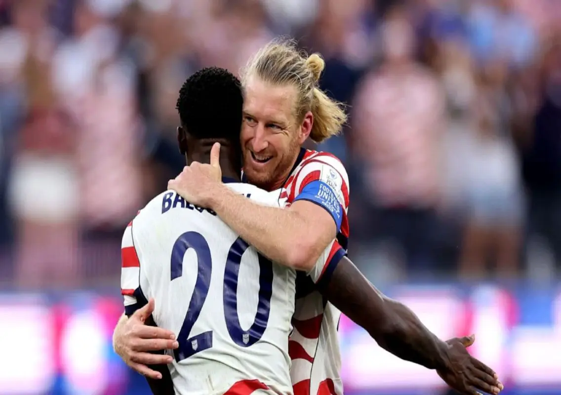Tim Ream yellow card overturned after VAR drama | Dailyhunt