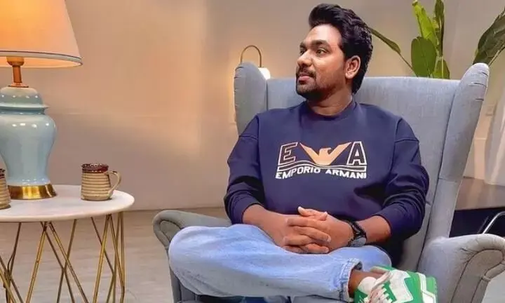 Zakir Khan's 'Papa Yaar' to release on Netflix | Dailyhunt