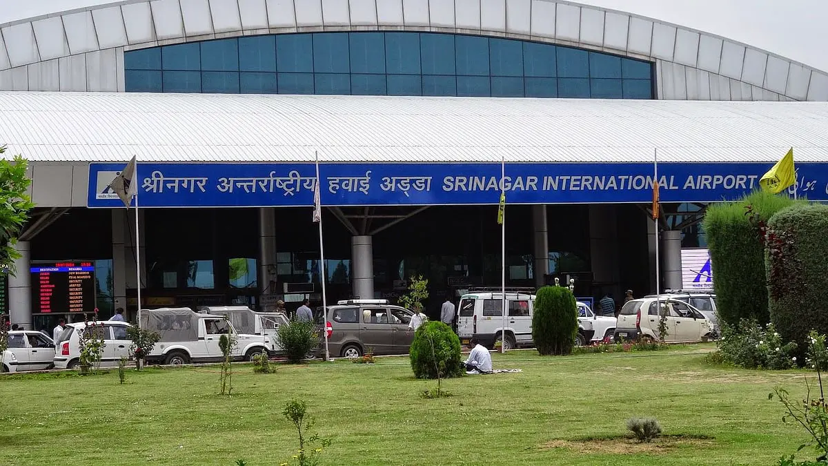 Srinagar airport to be shut for fortnight from Oct 1 for maintenance ...
