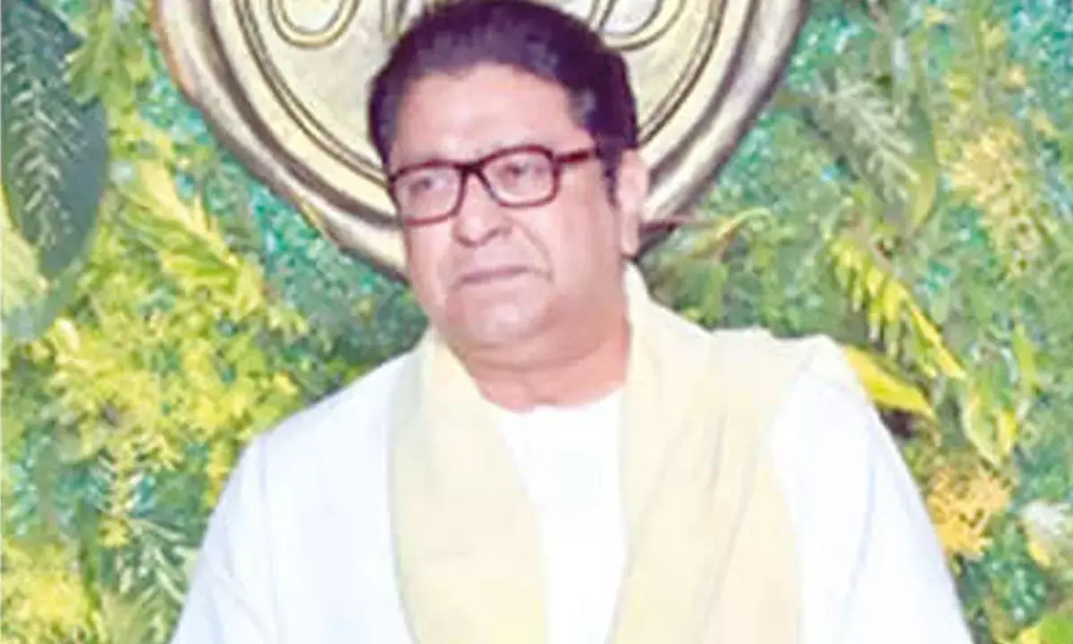 Raj Thackeray slams turncoats, calls them 'living corpses' | Dailyhunt