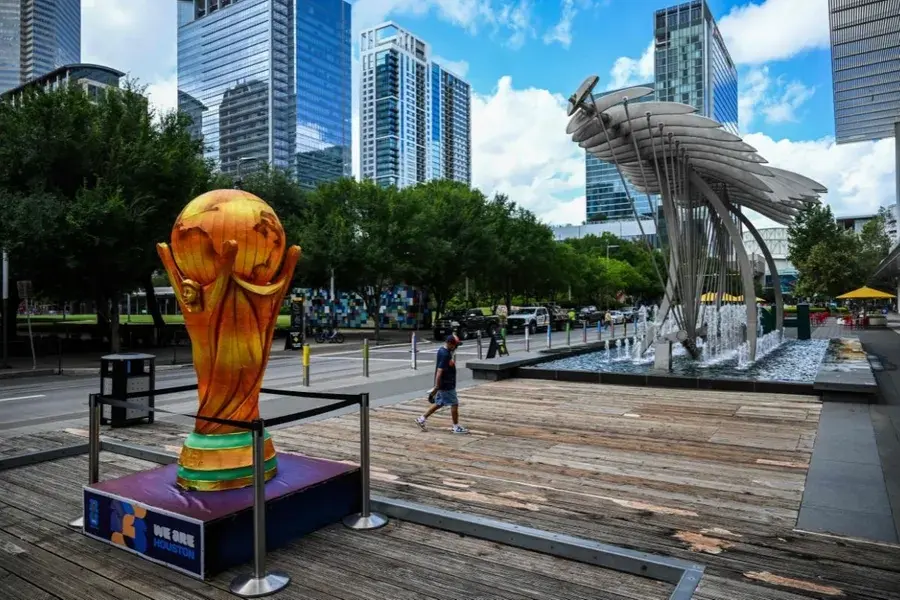 Ahead of World Cup, New York names streets after Thierry Henry and Pele ...