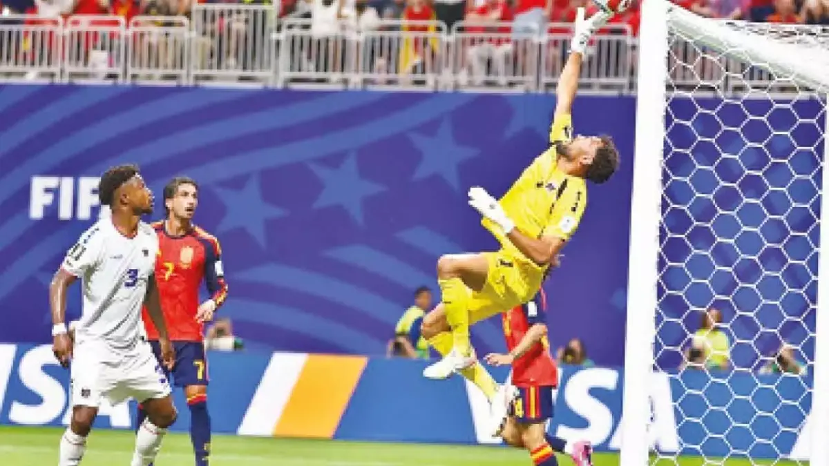 Cape Verde's veteran wall stands tall on WC debut | Dailyhunt