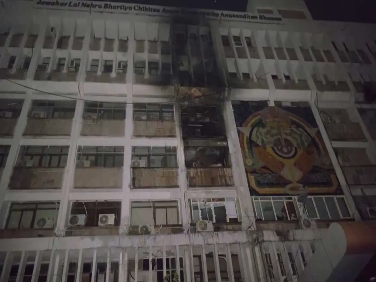 Fire at Central Council for Research in Ayurvedic Sciences in Delhi ...