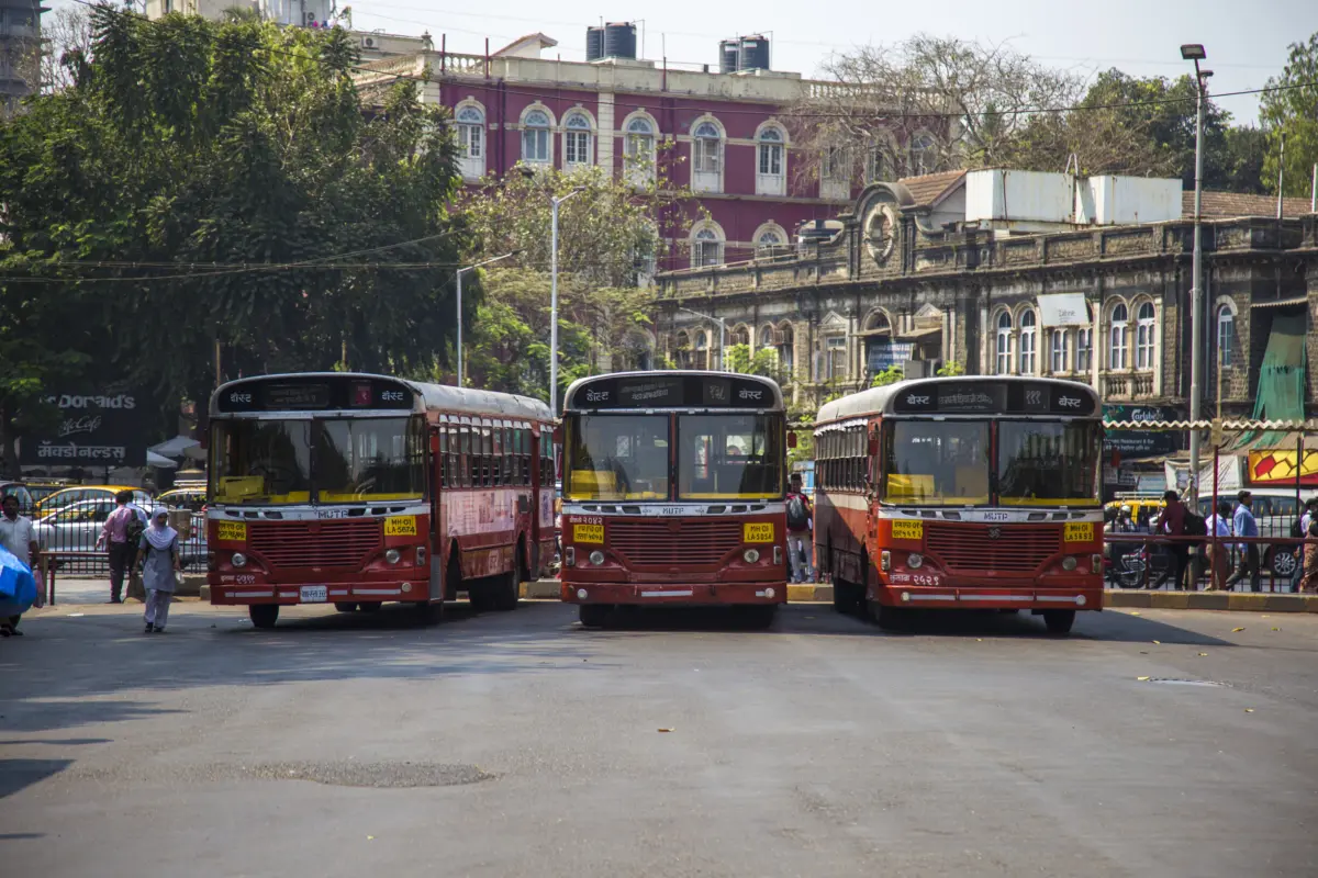 Mumbai Sees Over 950 Bus Accidents in 3 Years; BEST Reviews Wet-Lease ...