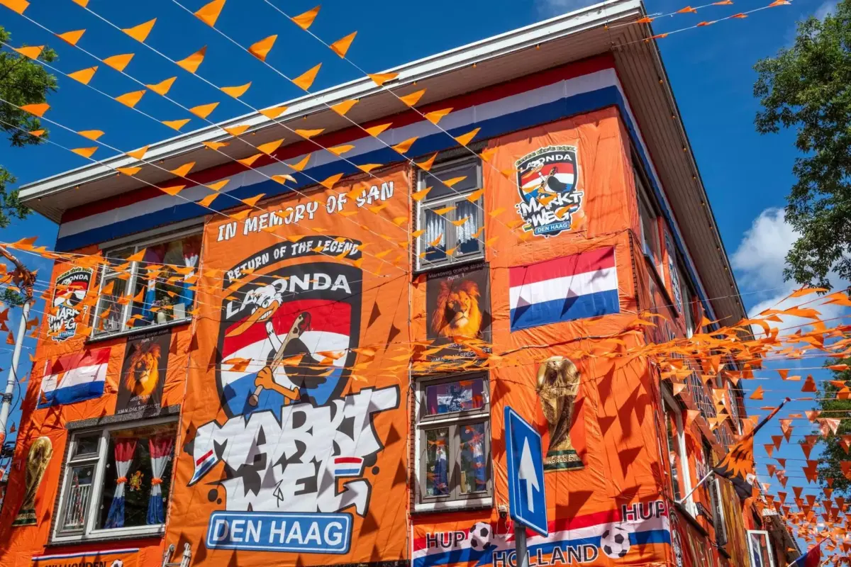 A Street In The Hague Is Drenched In Orange Ahead Of Football World Cup ...
