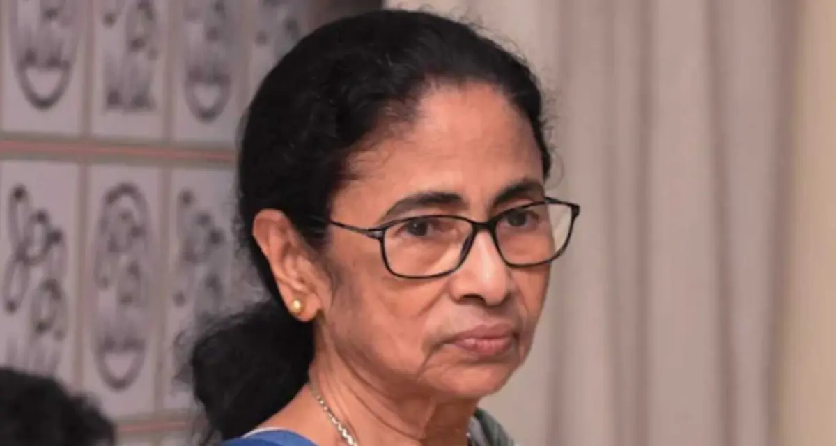 FIR against Mamata over 'provocative speech' at Kolkata protest | Dailyhunt