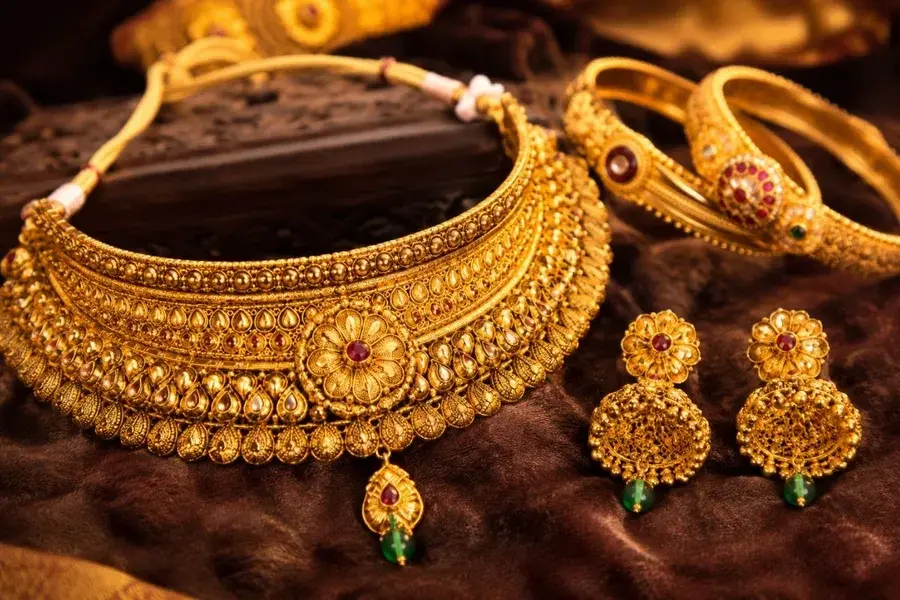 Gold rate today (11.06.2026): Check 18K, 22K, 24K prices across major ...