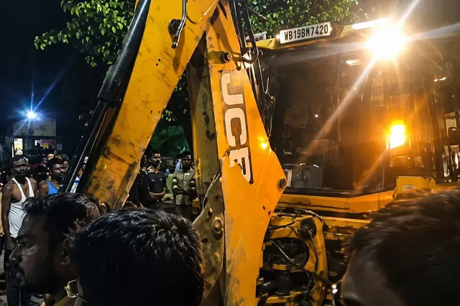 Bengal's Jadavpur hawkers get relief as bulldozer eviction drive halted ...