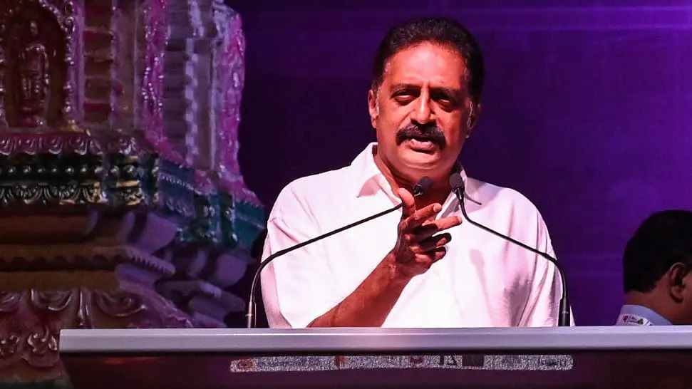 Bengaluru court re-issues non-bailable warrant against actor Prakash ...