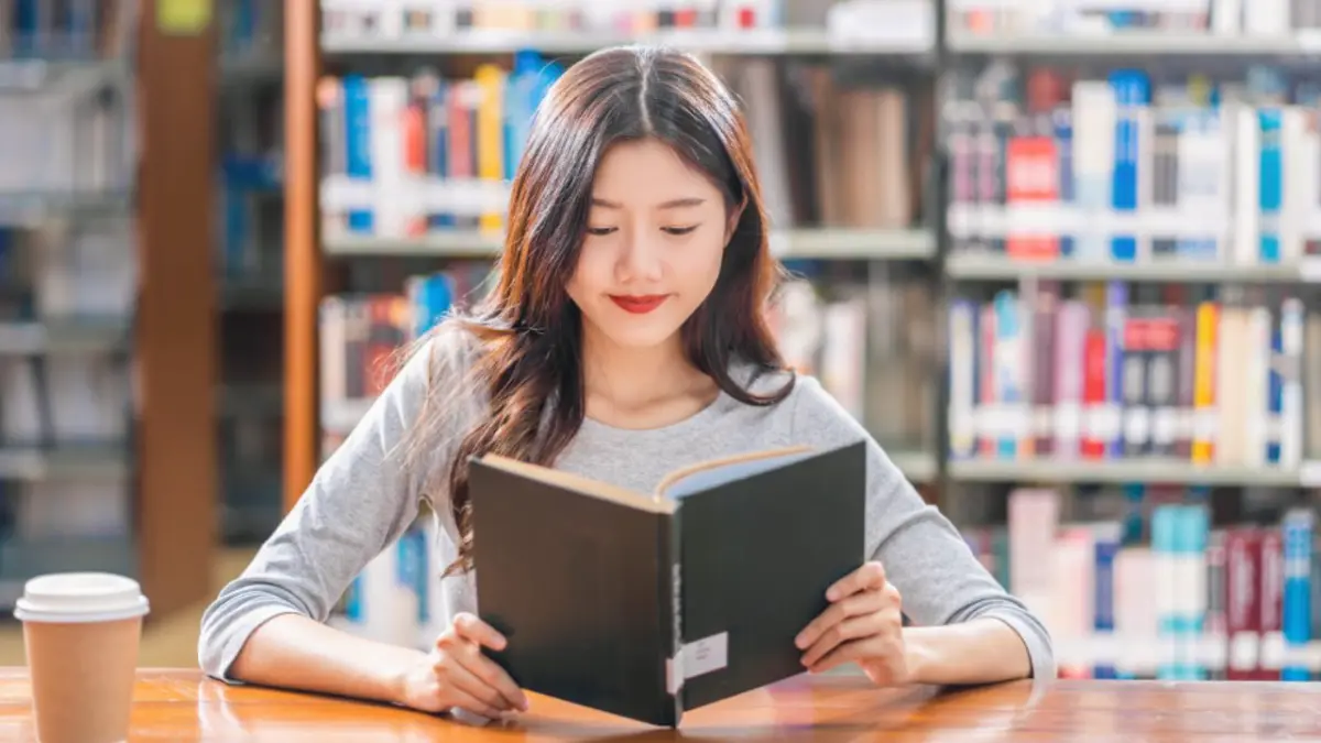 Feeling Lost? 10 Books To Read If Life Isn't Turning Out The Way You ...