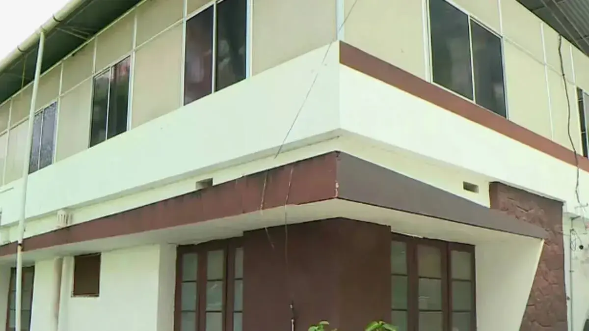 Youth beaten to death in dispute over money in brothel center | Dailyhunt