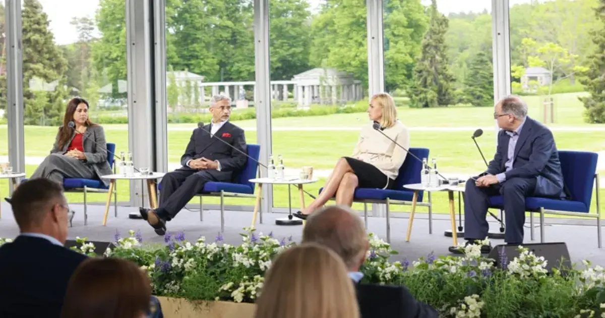 Jaishankar Defends India's Russia Oil Policy, Raises Concerns Over ...