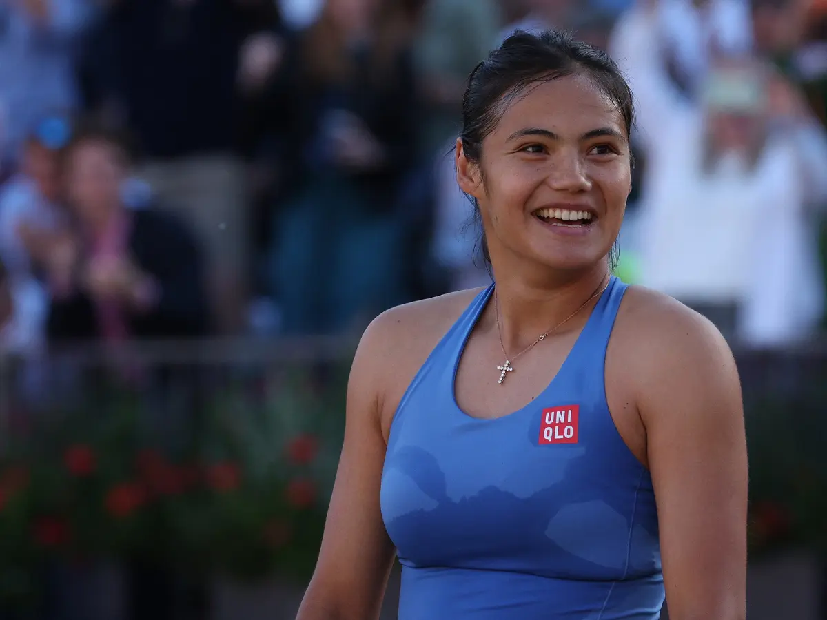 Emma Raducanu's Love Life in Spotlight: Tennis Star Spotted Cozying Up ...