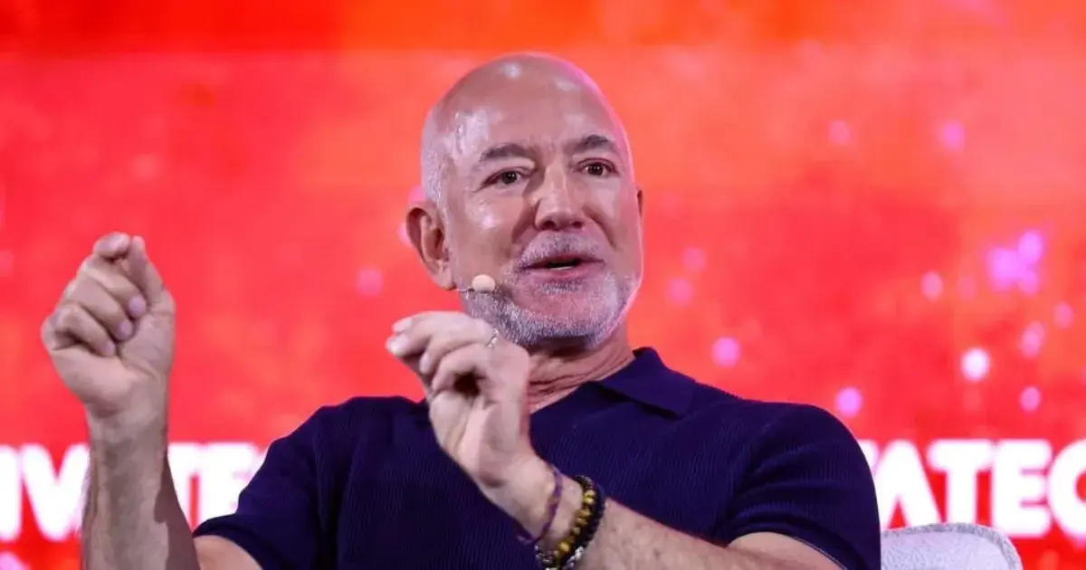 Bezos Says AI Won't Replace Workers As Amazon Cuts Over 30,000 Jobs ...