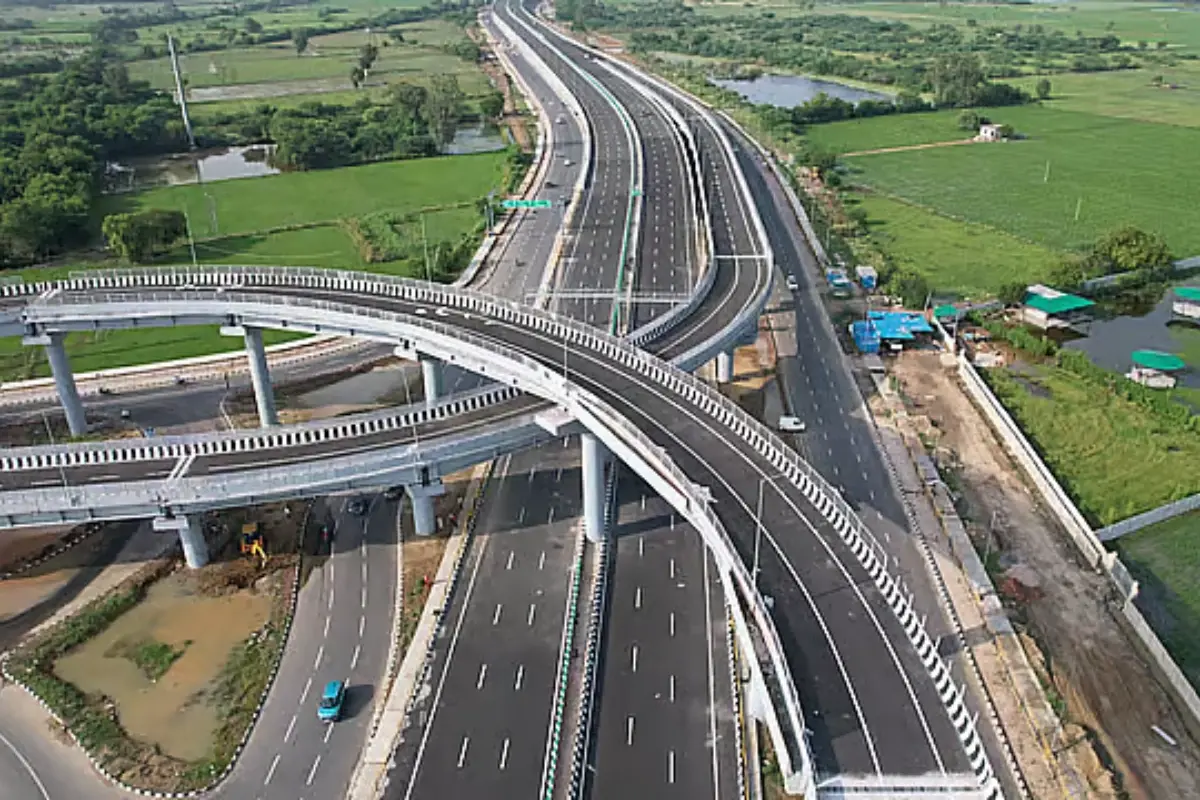 Delhi Mumbai Expressway Nears Completion, Travel Time to Drop to Around ...