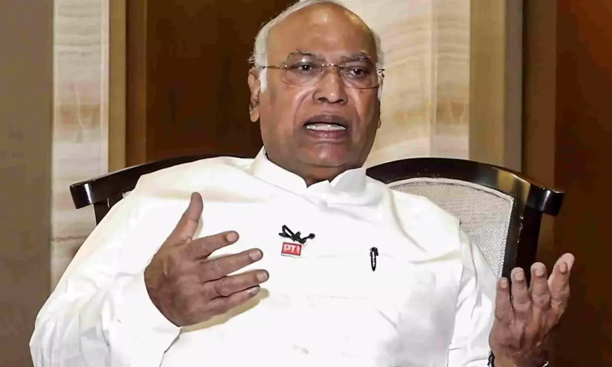 'Useless fellows': Kharge slams Congress workers amid DK Shivakumar ...