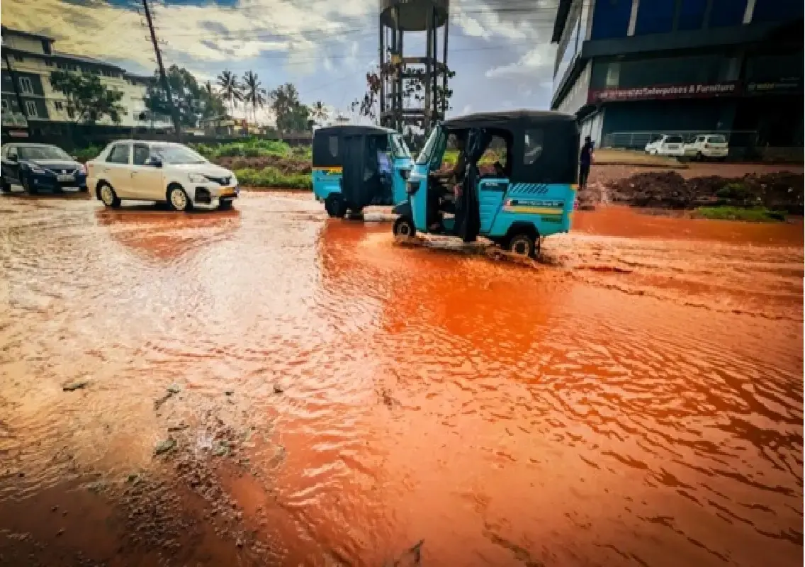 Heavy rain triggers waterlogging on Bajpe Road in Mangaluru | Dailyhunt