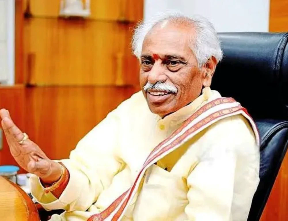 Bandaru Dattatreya Questions Delay in Kaleshwaram Repairs | Dailyhunt