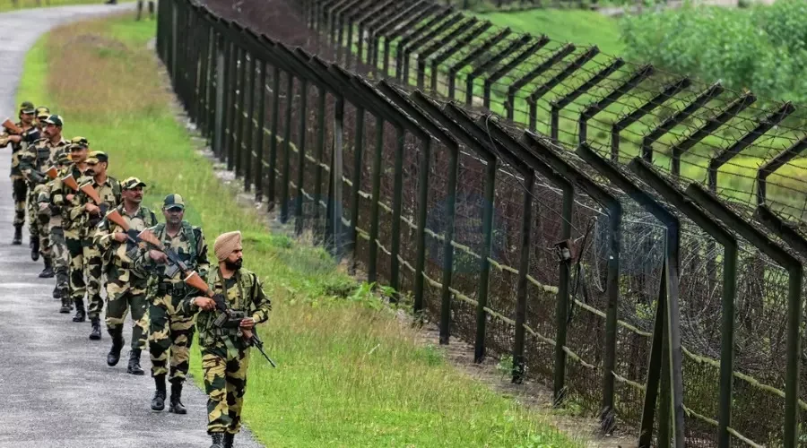 Centre to launch 'smart border project' along Bangladesh, Pakistan ...