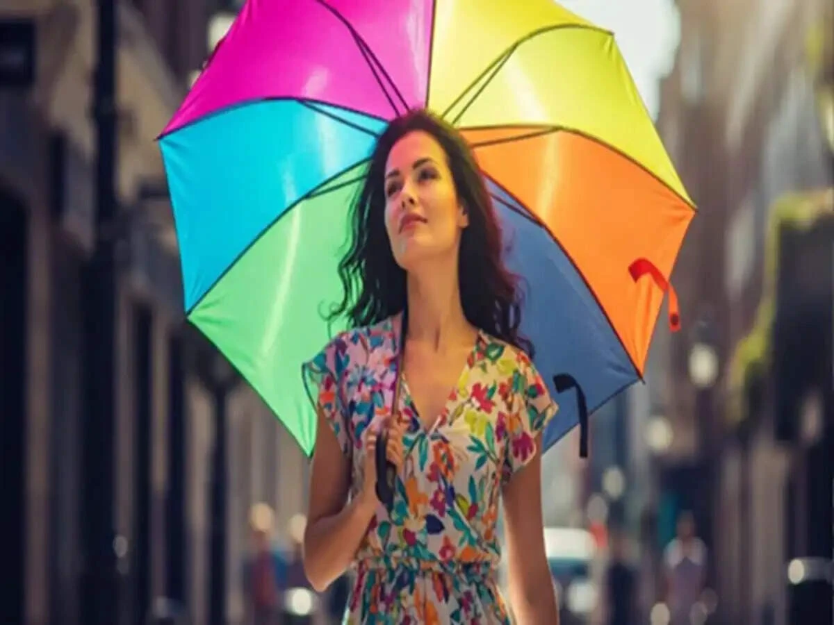 Choosing the Right Umbrella Colors for Summer Protection | Dailyhunt