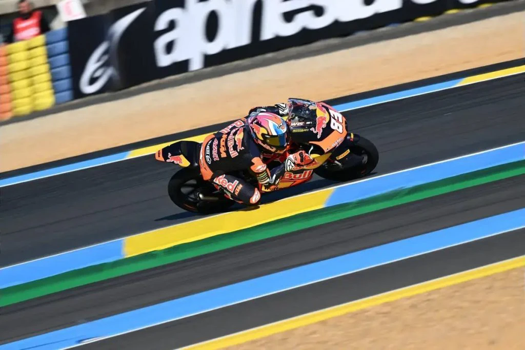 Alvaro Carpe triumphs in dramatic FP2 showdown at 2026 Moto3 Italian ...