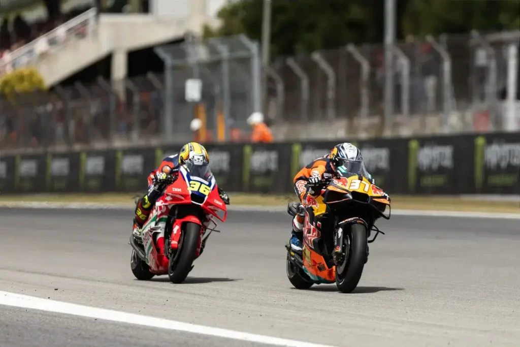 Pedro Acosta mirrors Max Verstappen's fierce drive: is a MotoGP title ...