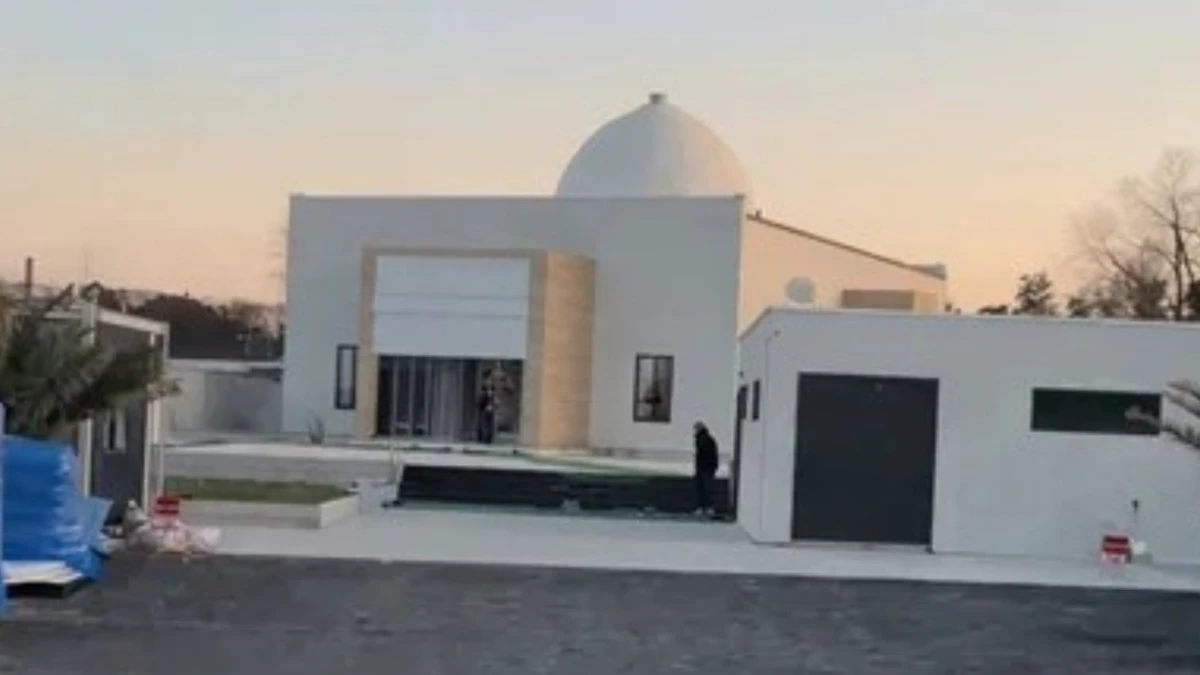 Japan orders demolition of mosque built without permits | Dailyhunt