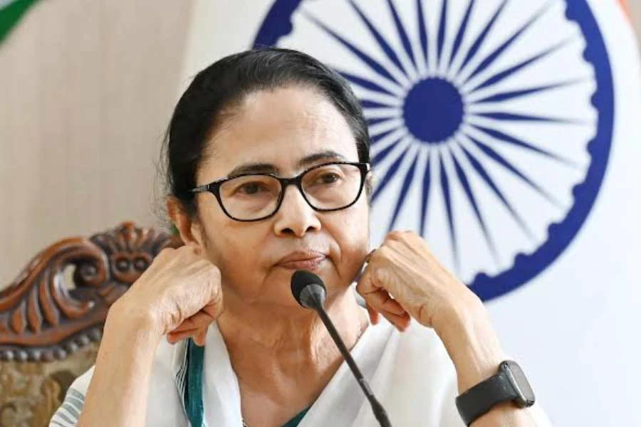 লালবাজার ও নবান্ন ঘেরাওয়ের হুঁশিয়ারি, ভাঙন রুখতে ধর্মতলায় রাজপথে ...